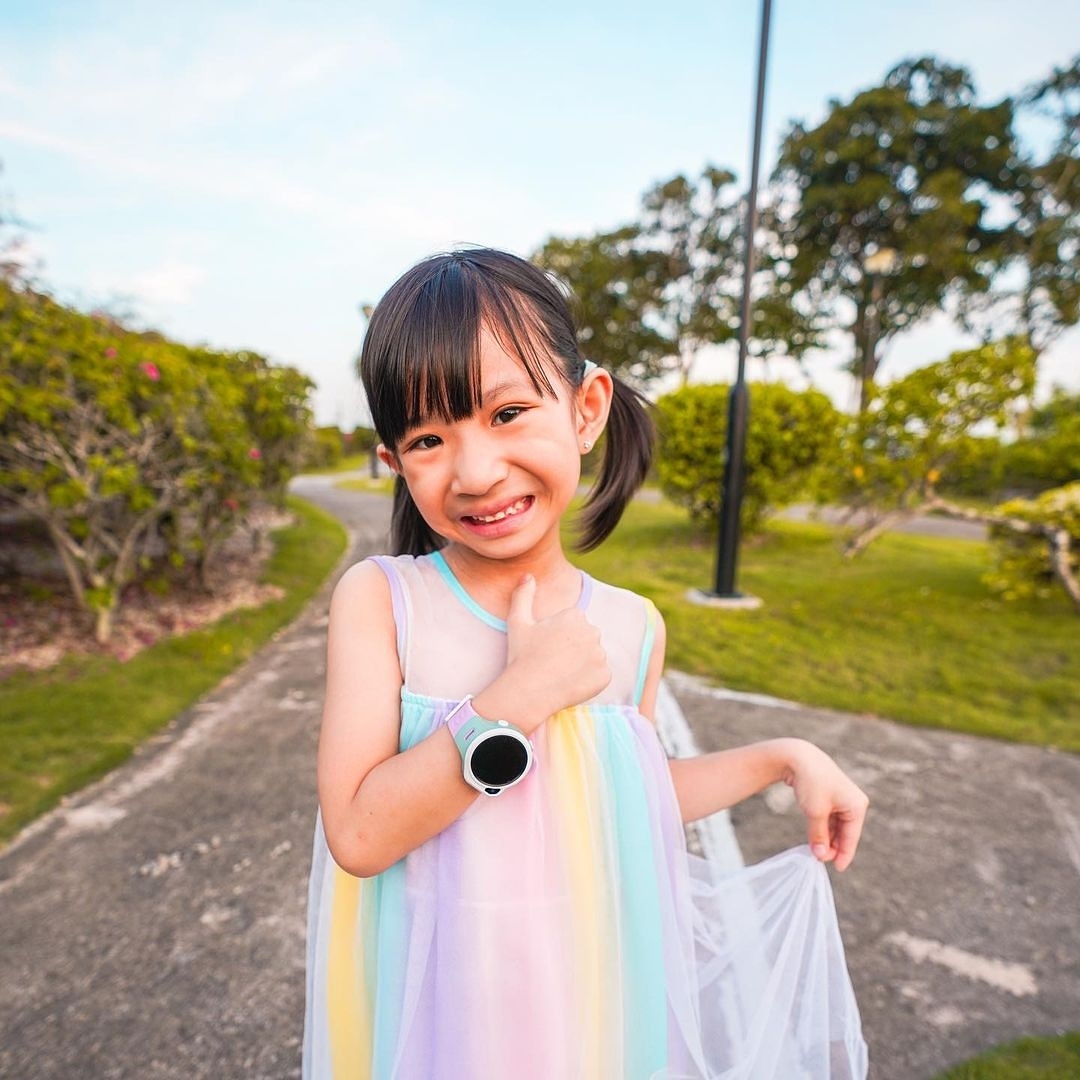 Stay Connected | Singapore First Smart Watch Phone Plan for Kids